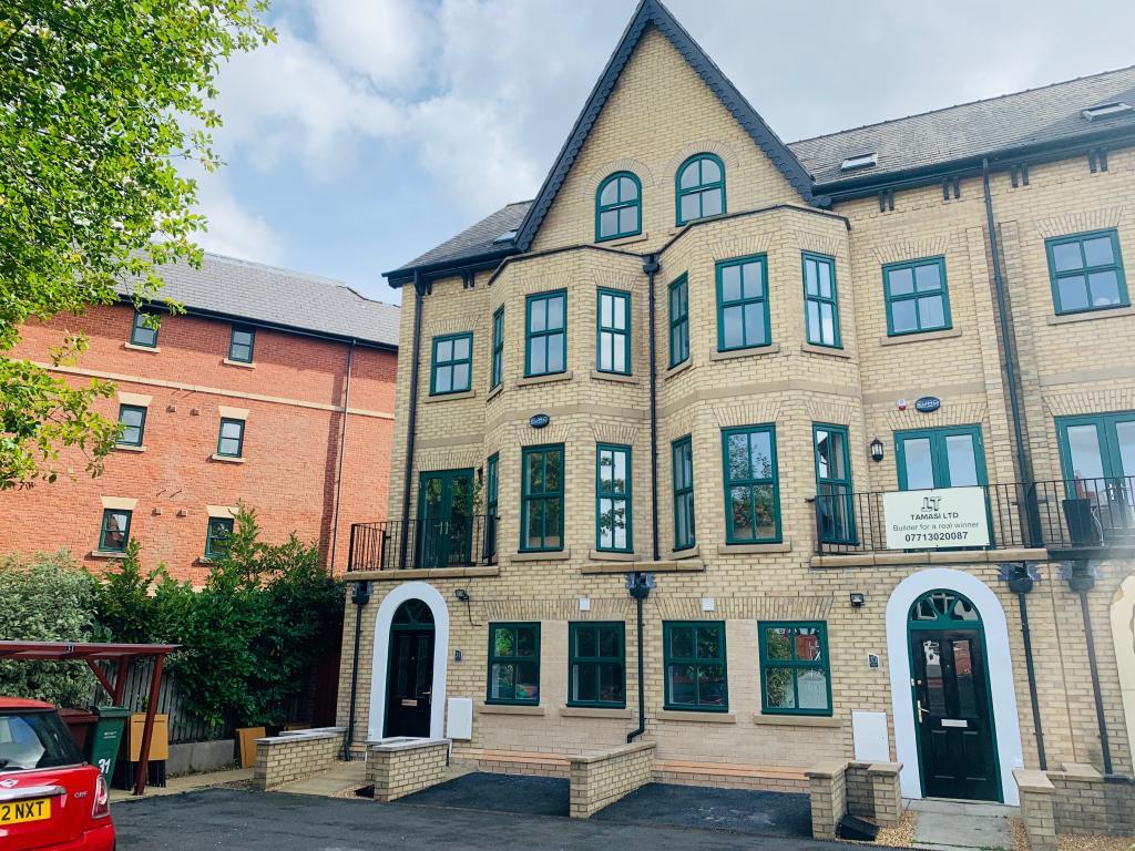 Property unavailable | 8 bed student house to let Denison Road ...